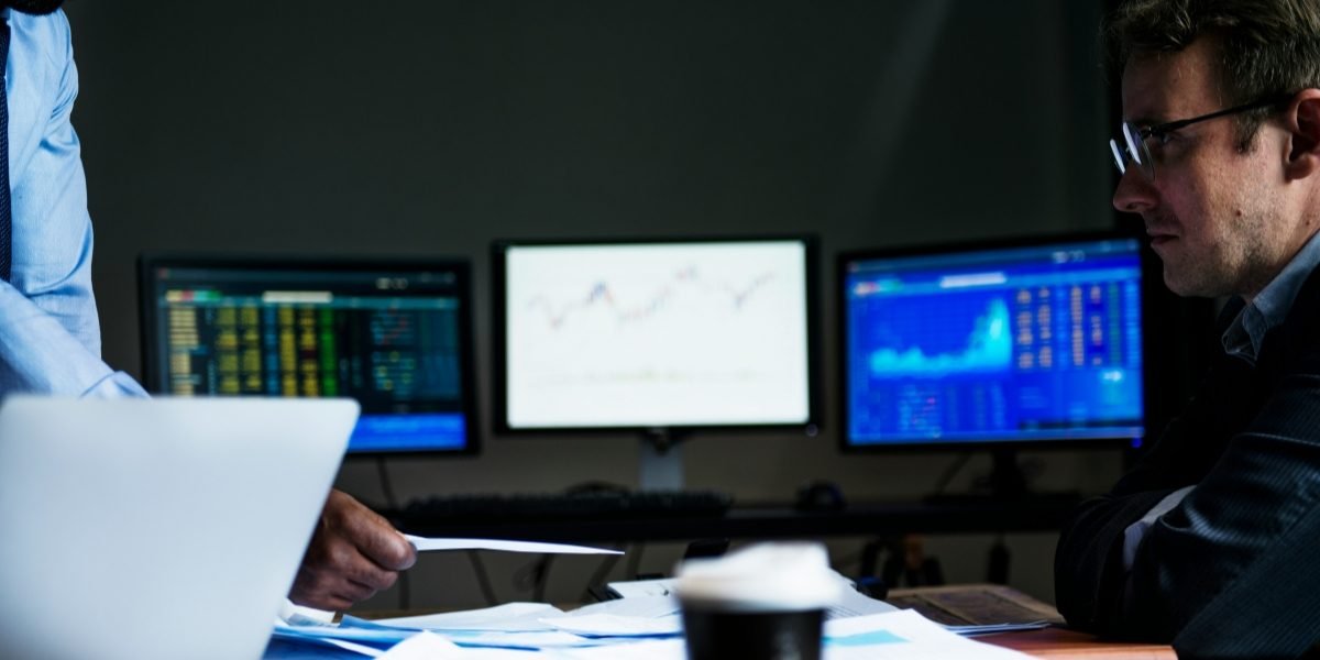 What Economists Expect: Navigating the 2026 Market Transition - Net Worth